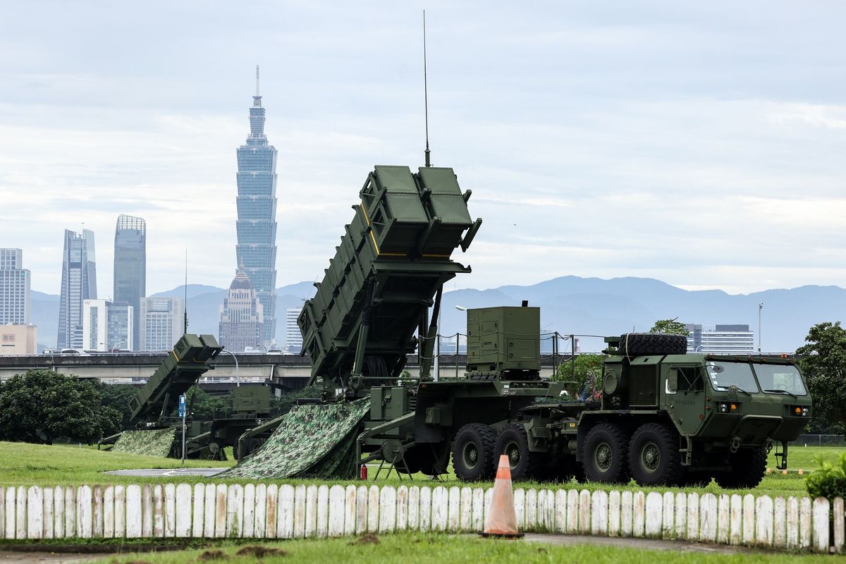 Komodifikasi Ketegangan di Selat Taiwan: Ketika Keamanan Berubah ...